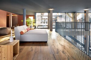 Massagens suecas, massagens desportivas, 1 sala de tratamento