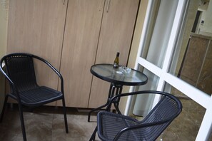 Apartamento, 1 cama queen-size e sofá-cama | 1 quarto, com mobília individualizada, ferro/tábua de engomar 