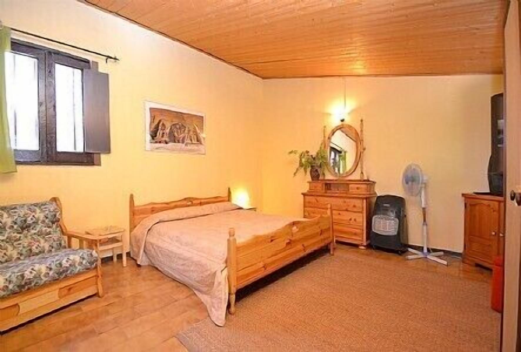 Villa Carlina B: A Graceful Apartment Surrounded By The Greenery. - Acireale