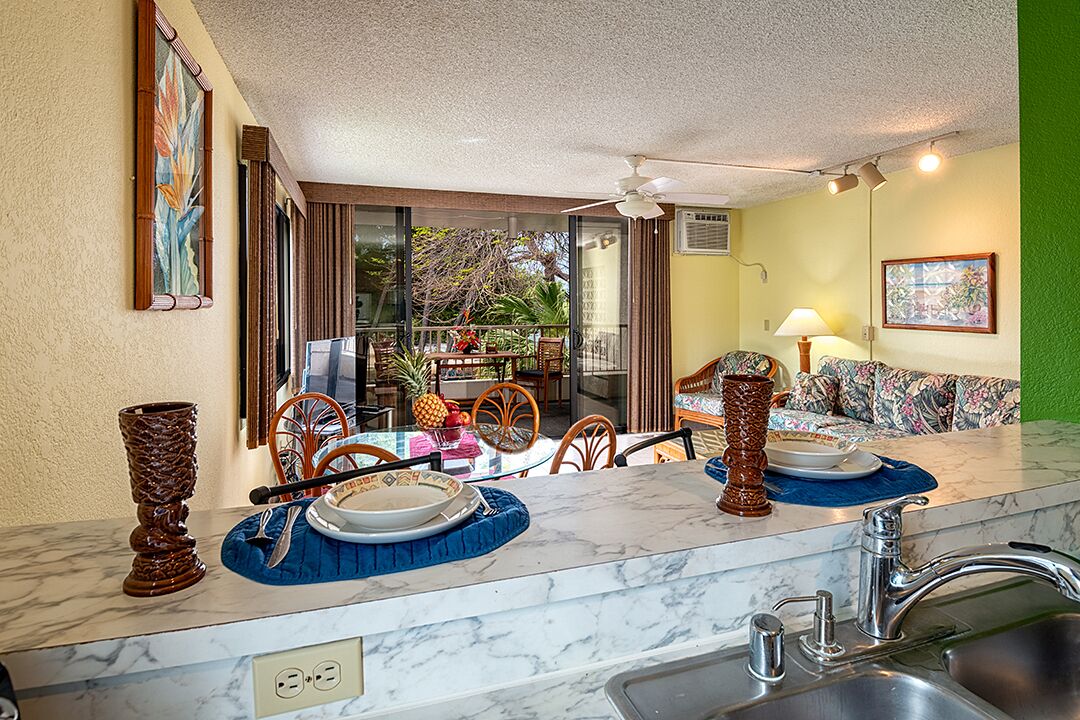 Beach/ocean View Condo  Great Value, Walking Distance To Beach️ And Town Kona Reef B21 - Kailua-Kona, HI