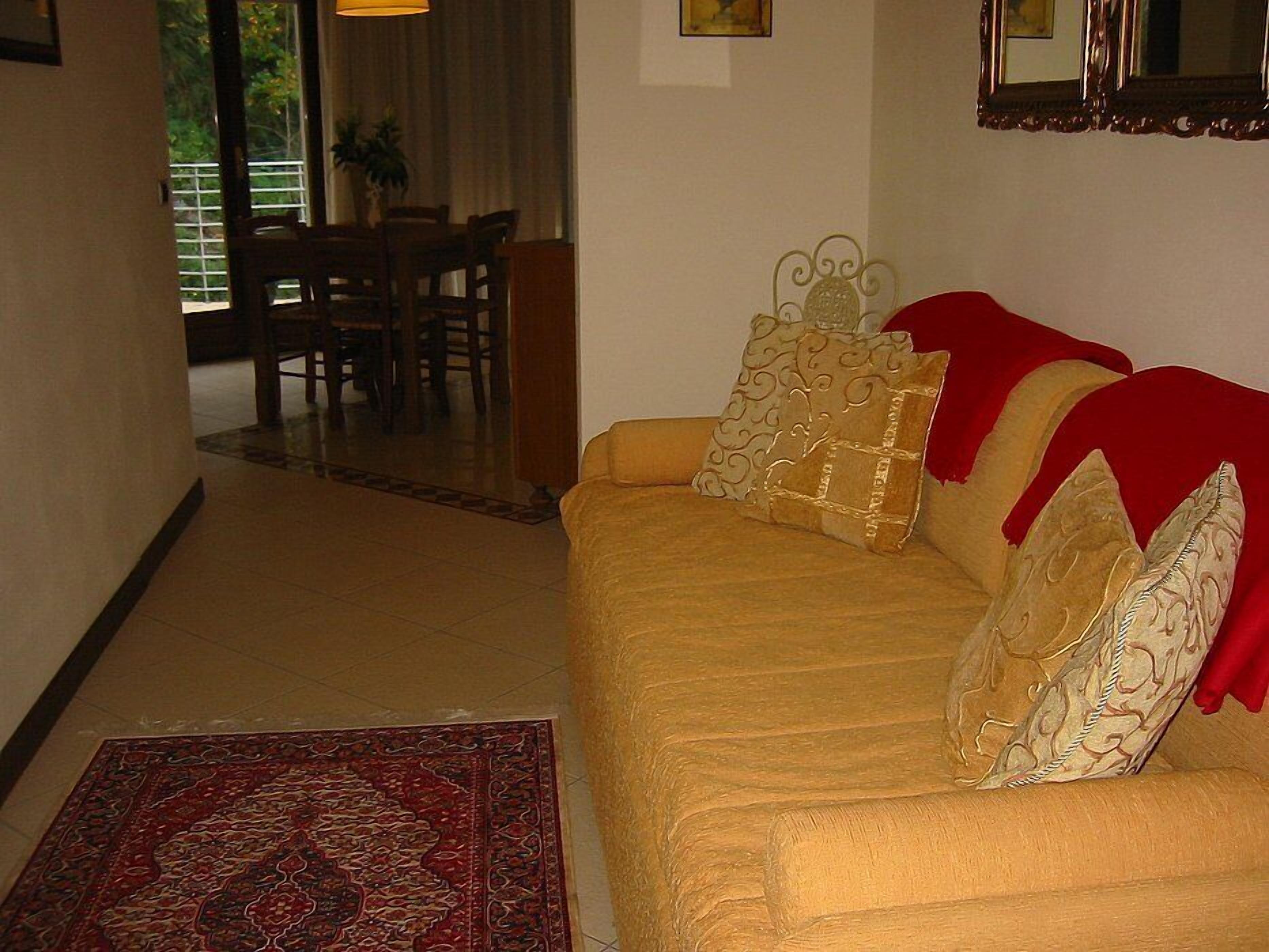 Villa Floriana F: An Elegant And Welcoming Apartment Immersed In A Splendid Landscape, In The Heart Of A Wonderful Little Town, With Free Wi-fi. - Pistoia