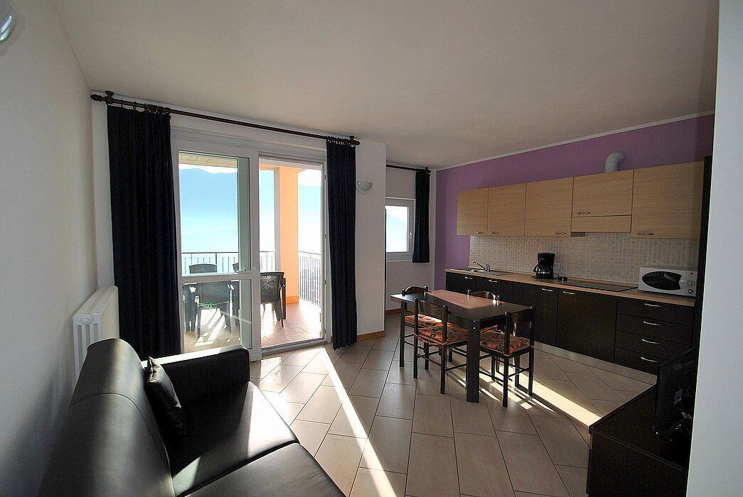 Casa Osmanto E: Un Appartement Agréable Et Accueillant Situé à Une Courte Distance Des Rives Du Lac De Côme. - Valchiavenna