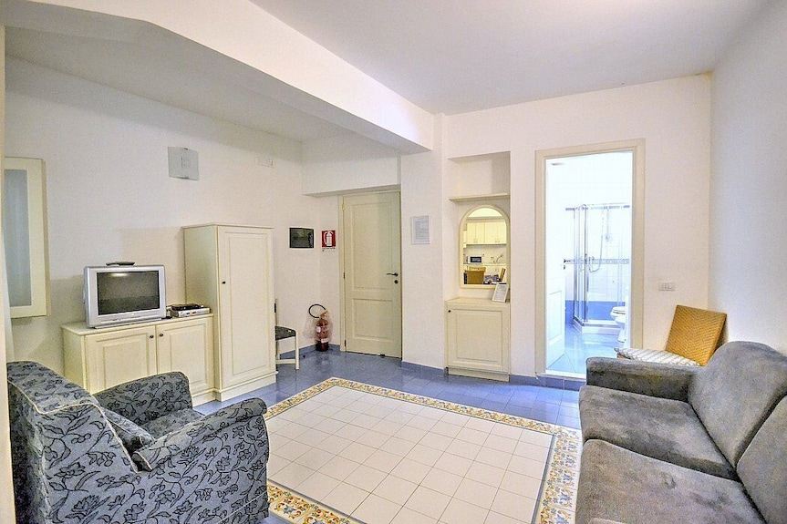 Appartamento Marilena C: A Graceful Apartment Located In The Center Of Amalfi, At The Back Of The Cathedral, With Free Wi-fi. - Amalfi Coast