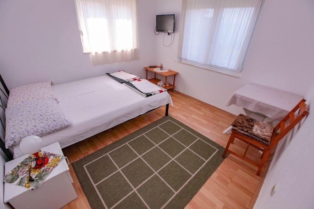 Apartamento En Podaca Con Seaview, Terraza, Wifi (3676-1) - Brist
