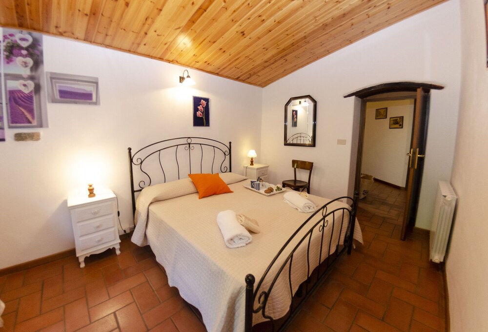 Vrijstaand Vakantiehuis Met Wifi, Privé Zwembad, Tv, Terras, Parking, Huisdieren Toegestaan - Bagni di Lucca