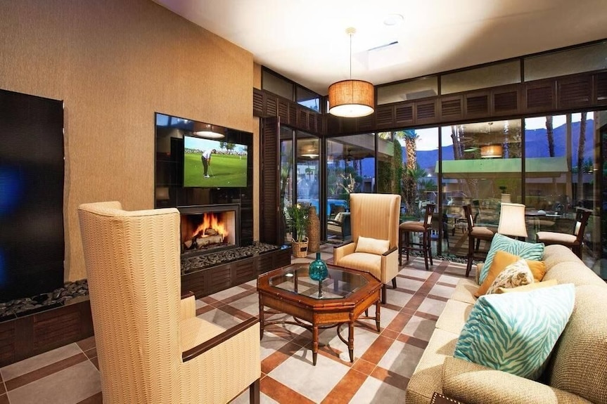 Sereno 1h / Piscina Compleja, Jacuzzi, Spa, Tenis, Gimnasio Y Alquiler De Bicicletas - Palm Springs