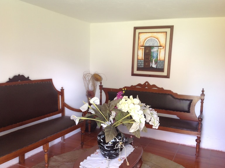 Bella Vista - Una Hermosa Granja Cerca De Cotopaxi - Tungurahua