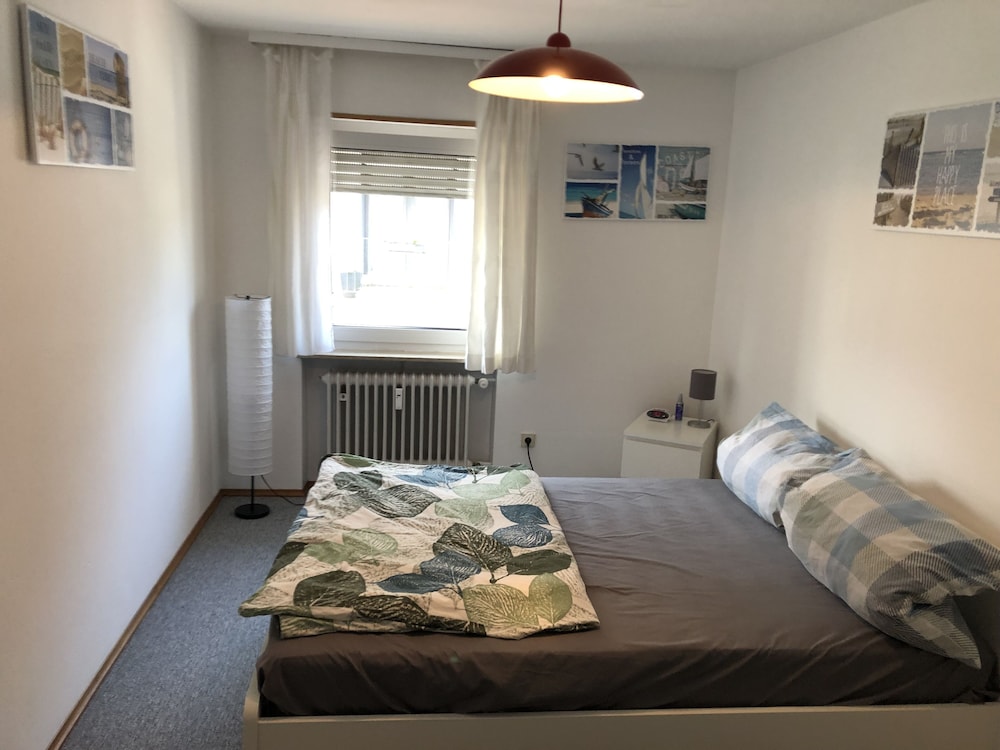 Ramstein Room With Private Bathroom, Shared Kitchen And Living Room/balcony - Landstuhl