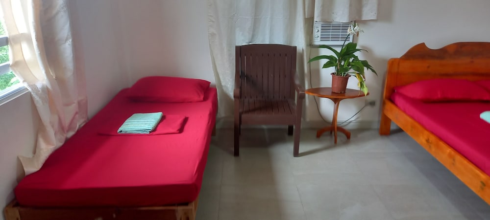 Soul Travellers Guest House Happy/jolly Room - Badian