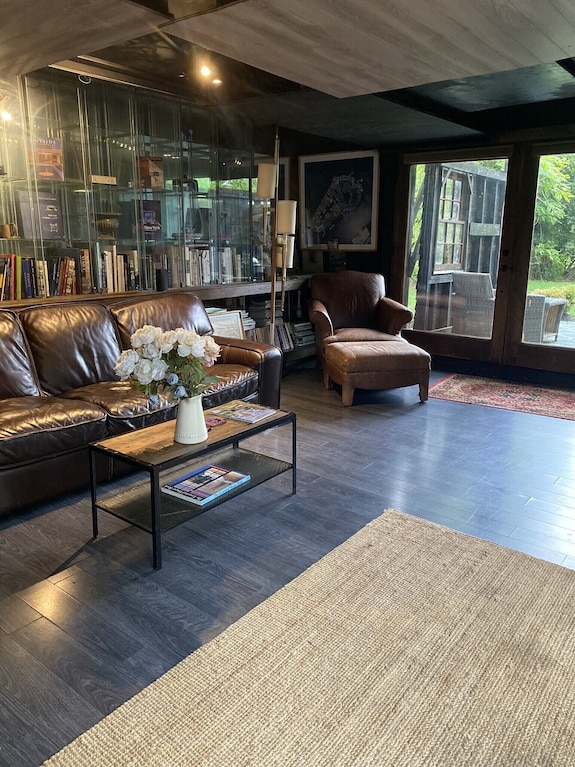 Cozy Designer Cottage On Private Historic Estate-near Nyc-oasis In Metropolis - New Jersey