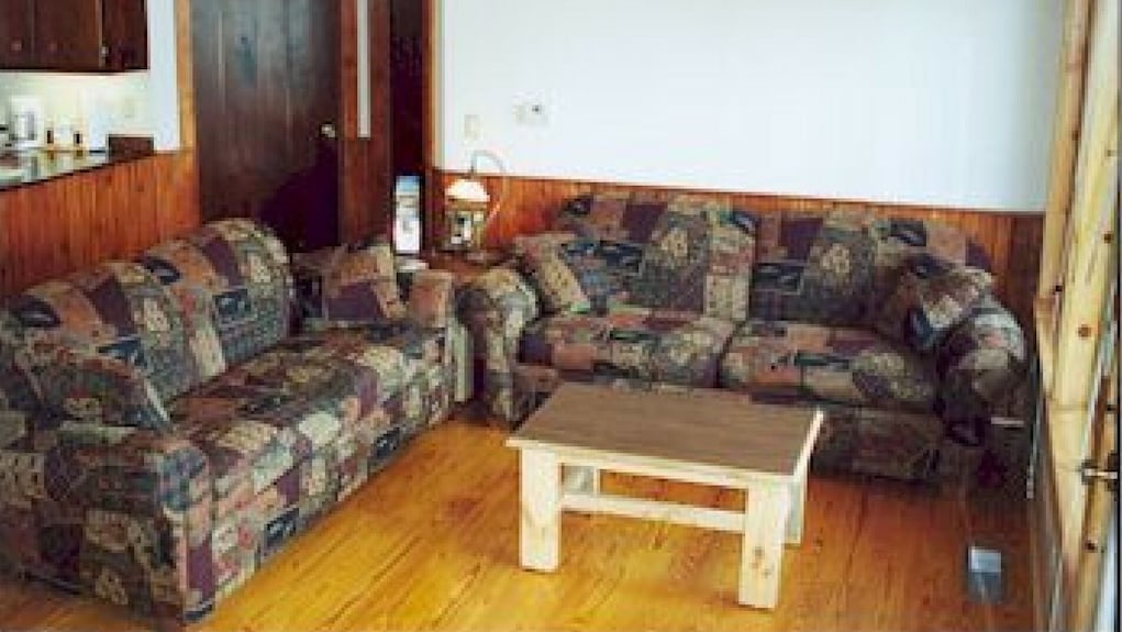 Truly Exceptional And Comfortable Luxury Log Cabin - Indiana