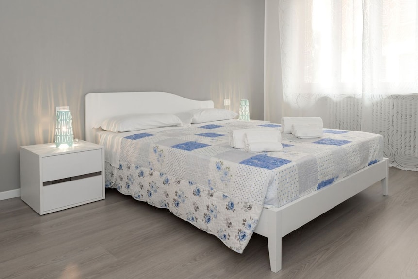 Dimora Isonzo A- Elegante Apartamento Con 5 Camas - Lago de Garda