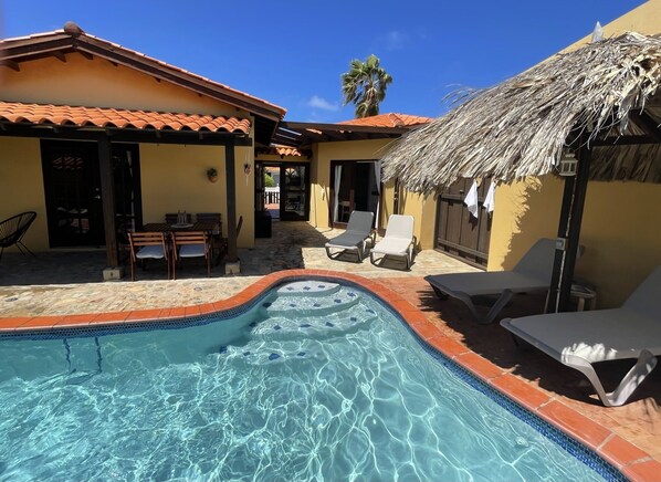 Aruba Villa with Pool, just 3 minutes driving from Aruba's best beaches ...