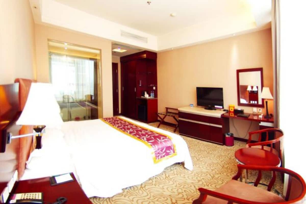 Quarto Duplo Empresarial | 1 quarto, secretária, cortinas/cortinados opacos, camas desdobráveis