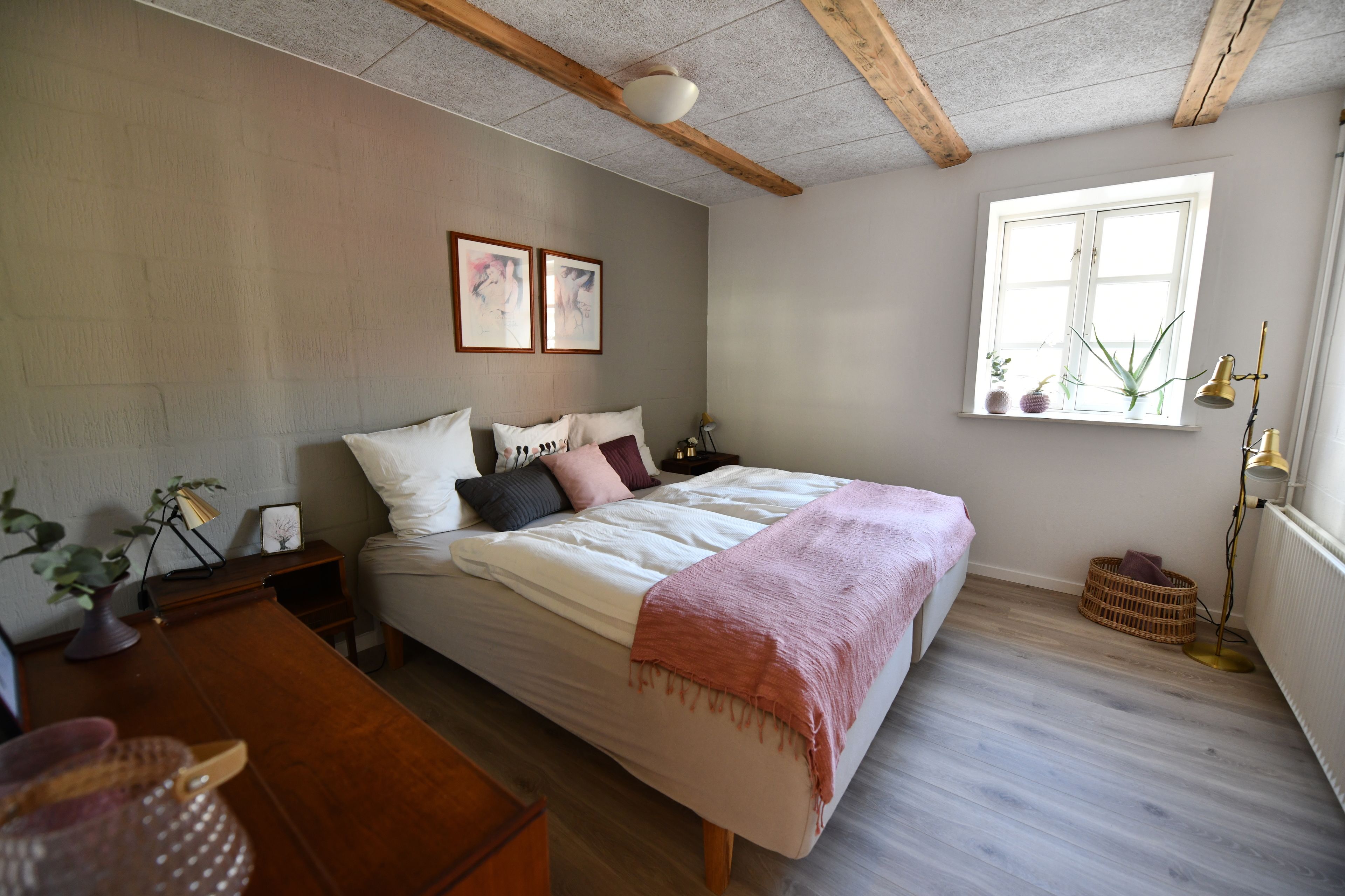 Quarto Duplo ou Twin Clássico, casa de banho partilhada | Com decoração personalizada, com mobília individualizada 