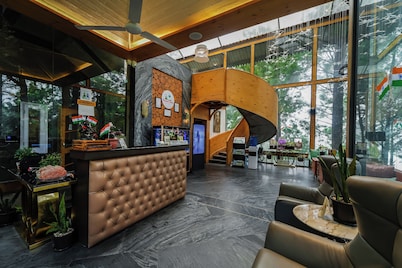 Kasauli Hills Resort