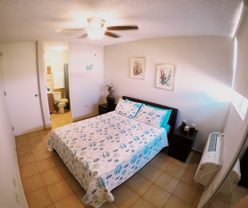 Costa Del Mar 2 Bedr/2 Bath, Condo With Breathtaking Ocean View, Wifi, Sleeps 6 - Caribbean