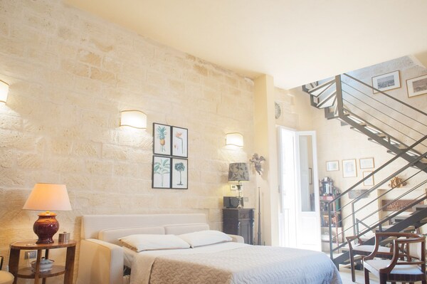 Nina Suite, Delightful Apartment In The Heart Of Lecce. - Lecce