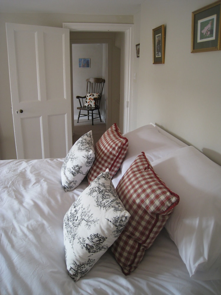 Charmingly Renovated Cottage. - Budleigh Salterton