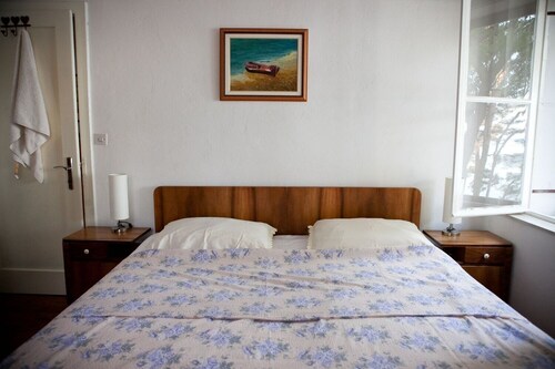 Apartment Ana 1 - Jelsa