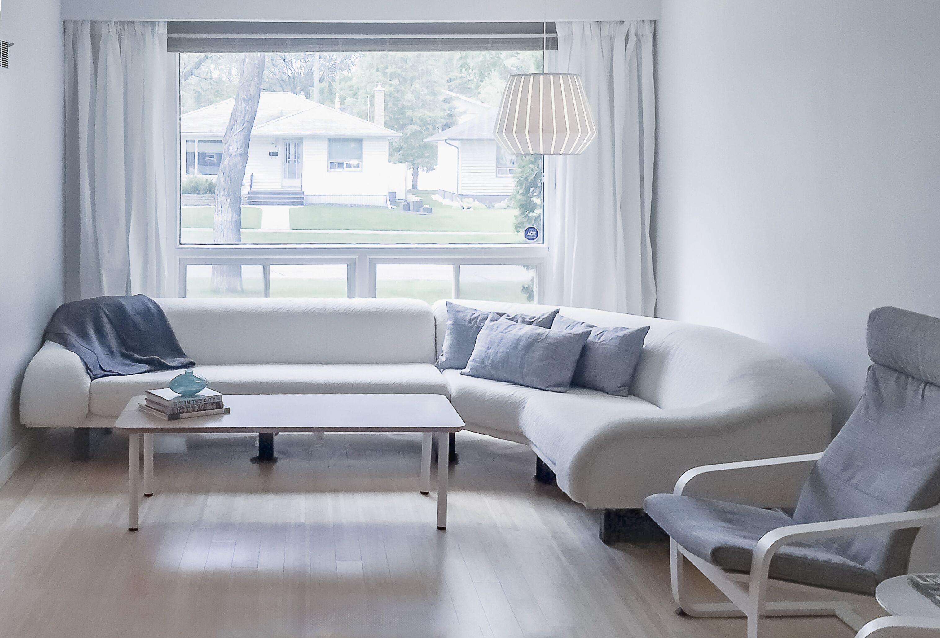 Casa Moderna En Central River Heights - Winnipeg