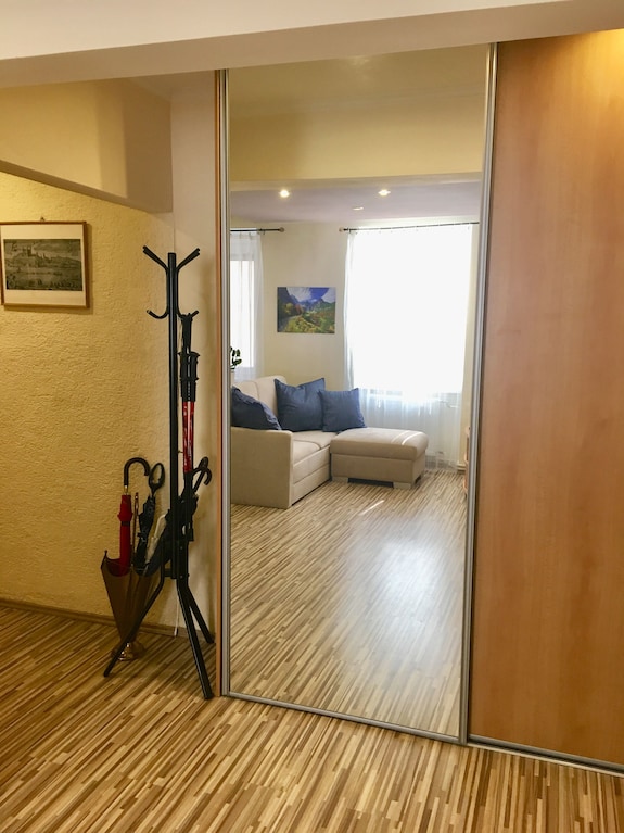 Large & Stylish Apt., Ac, Dryer, Heart Of Old Town - Bratysława