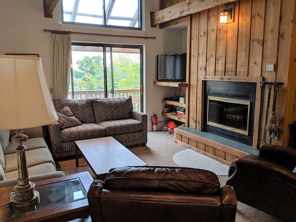Ski On, Ski Off Trailside Condo At Okemo - Ludlow, VT