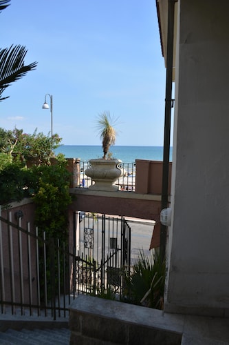 Beachside Vincigio - Gaeta