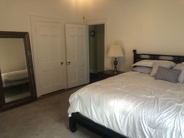 Ubicación Ubicación Ubicación - Lexington, KY