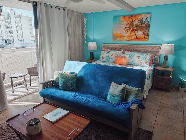 Modern Beach Apartment / Near Airport - Puerto Rico