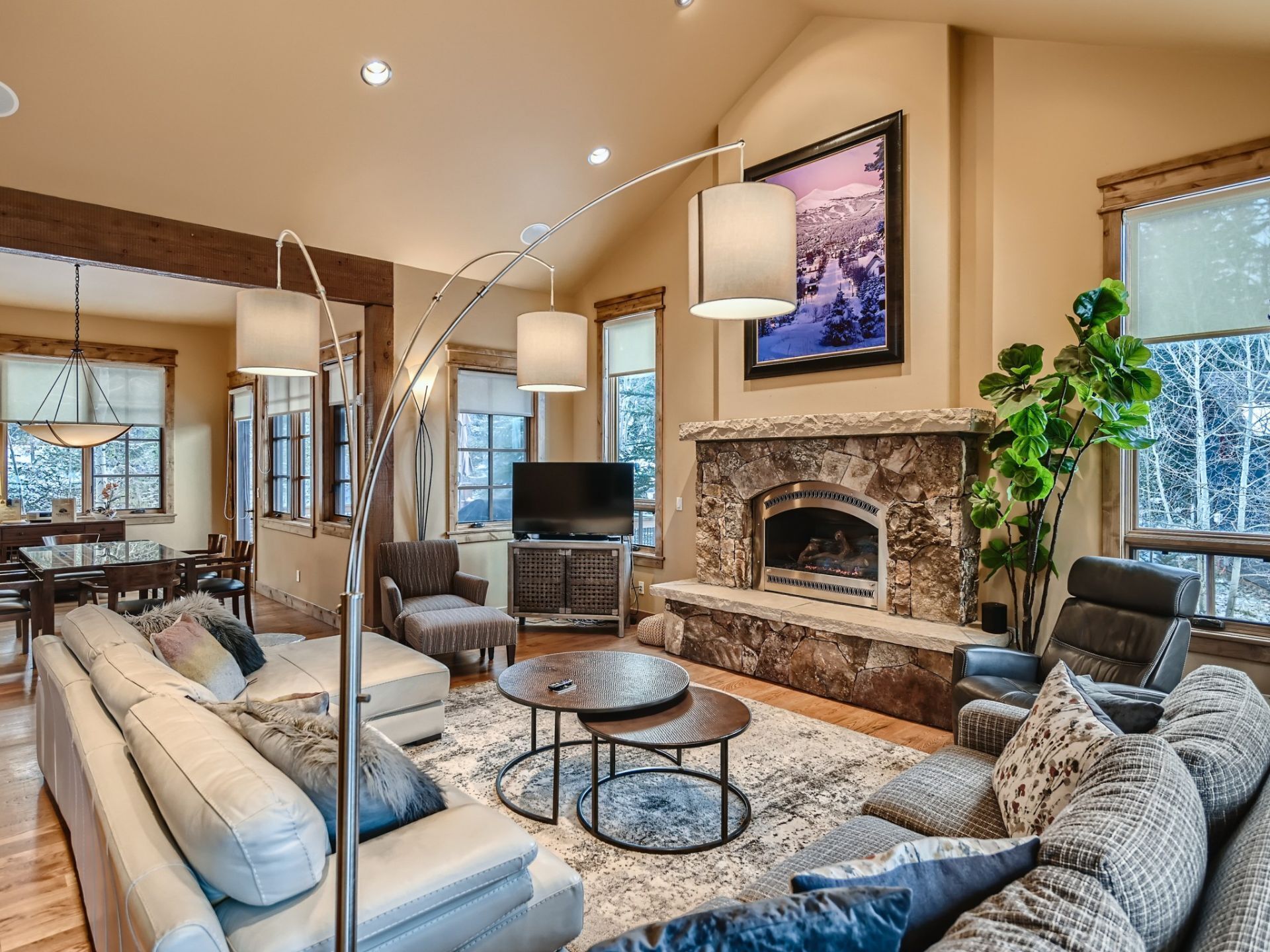 Aspen Grove Chalet: Private Hot Tub, Fire Pit, Pet-friendly, Near Downtown - Breckenridge, CO