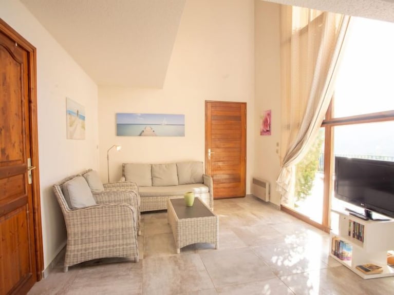 Le Belvédère By Interhome - Hyères