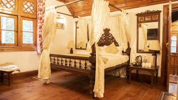 Suite Presidencial | 2 quartos, com decoração personalizada, com mobília individualizada