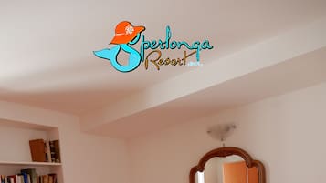 Apartamento, 2 quartos, terraço | 2 quartos, cofres nos quartos, ferros/tábuas de passar roupa