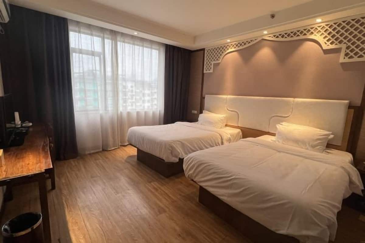 Cortinas blackout, Wi-Fi de cortesia, roupa de cama