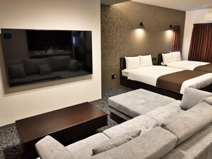 Suíte, para não fumantes (with Roof terrace) | Escrivaninha, cortinas blackout, Wi-Fi de cortesia, roupa de cama