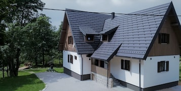 Fachada da propriedade