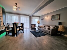 Apartamento (6) | Quartos à prova de som, Wi-Fi de cortesia, roupa de cama