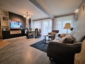 Apartamento (6) | Quartos à prova de som, Wi-Fi de cortesia, roupa de cama