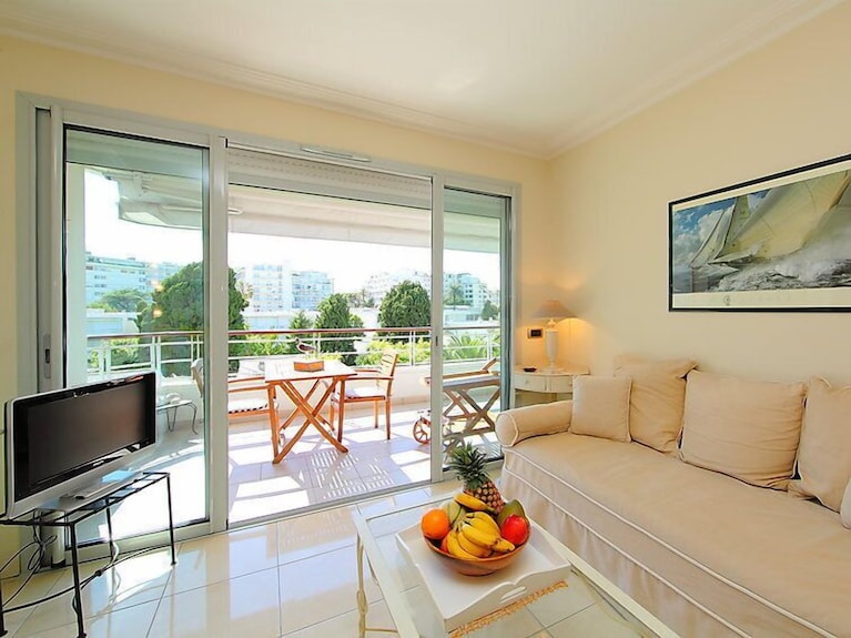 Cristal Croisette By Interhome - Cannes