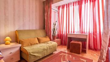 Apartamento, 1 quarto | 1 quarto, secretária, ferro/tábua de engomar, Wi-fi grátis