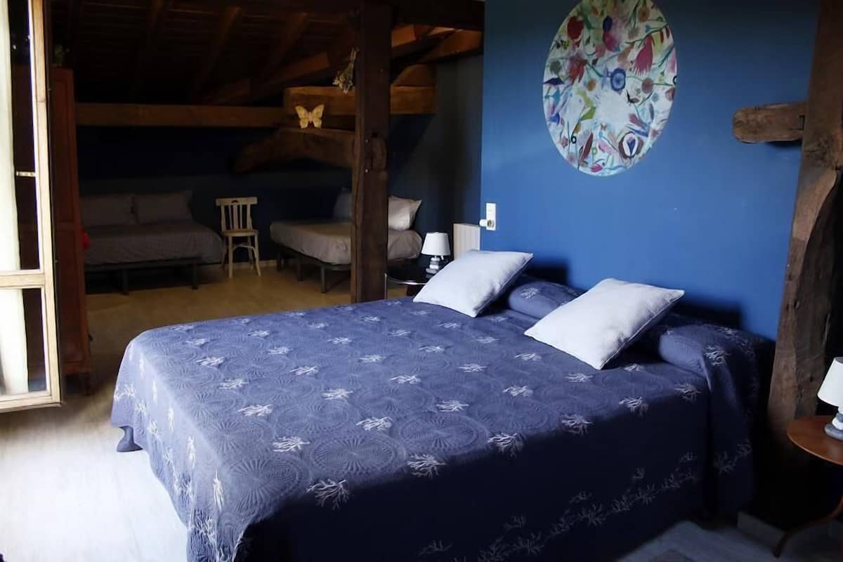 Quarto Quádruplo, varanda | Berços/camas para crianças grátis, Wi-fi grátis 