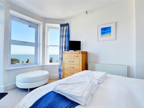 Apartment Portuan In Looe - 4 Persons, 2 Bedrooms - Looe