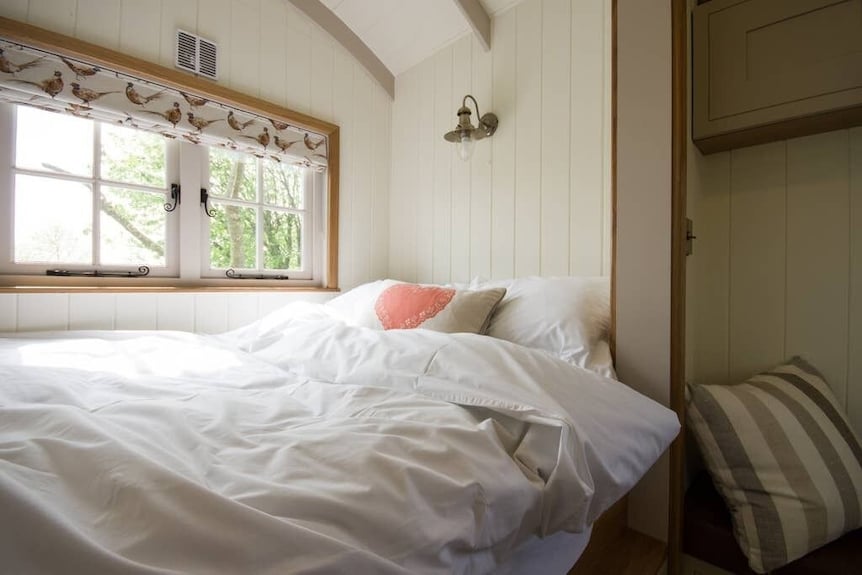 Secluded And Luxurious Shepherd's Hut - Cotswolds