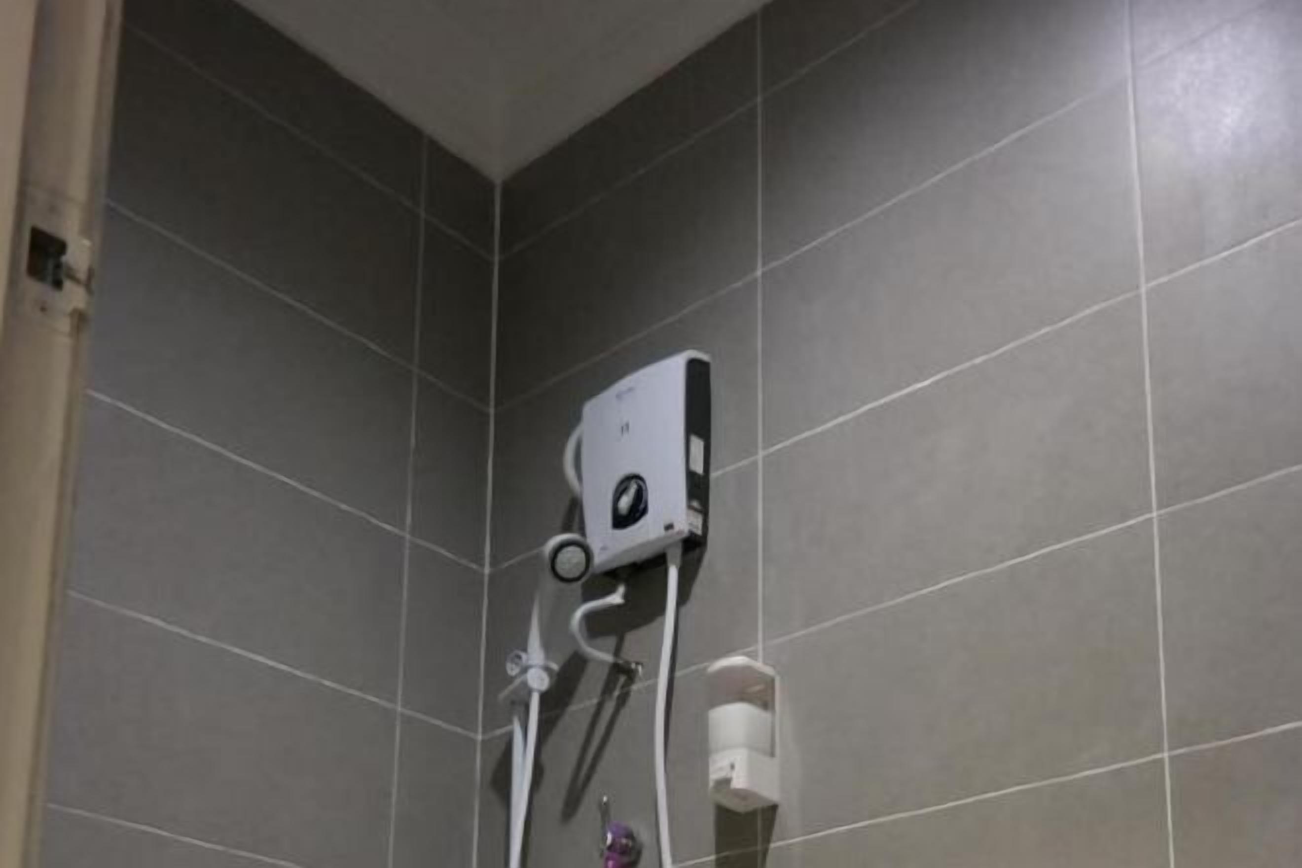 Banheiro | Chuveiro, toalhas de banho