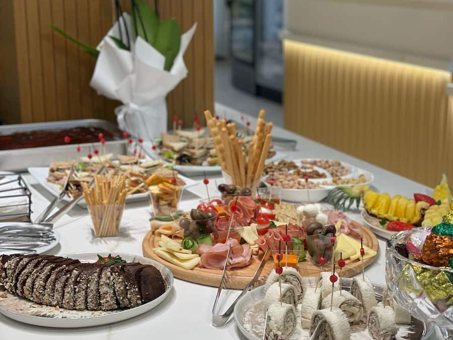 Comida e bebidas
