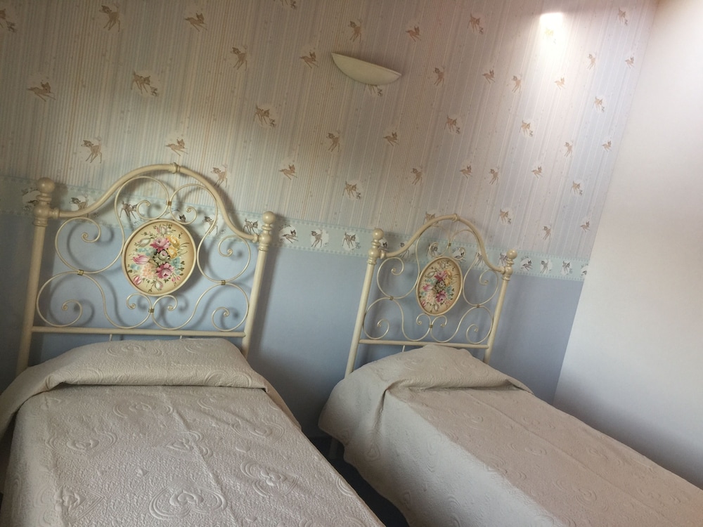 Casa Vacanza (Holiday Home) - 摩德納