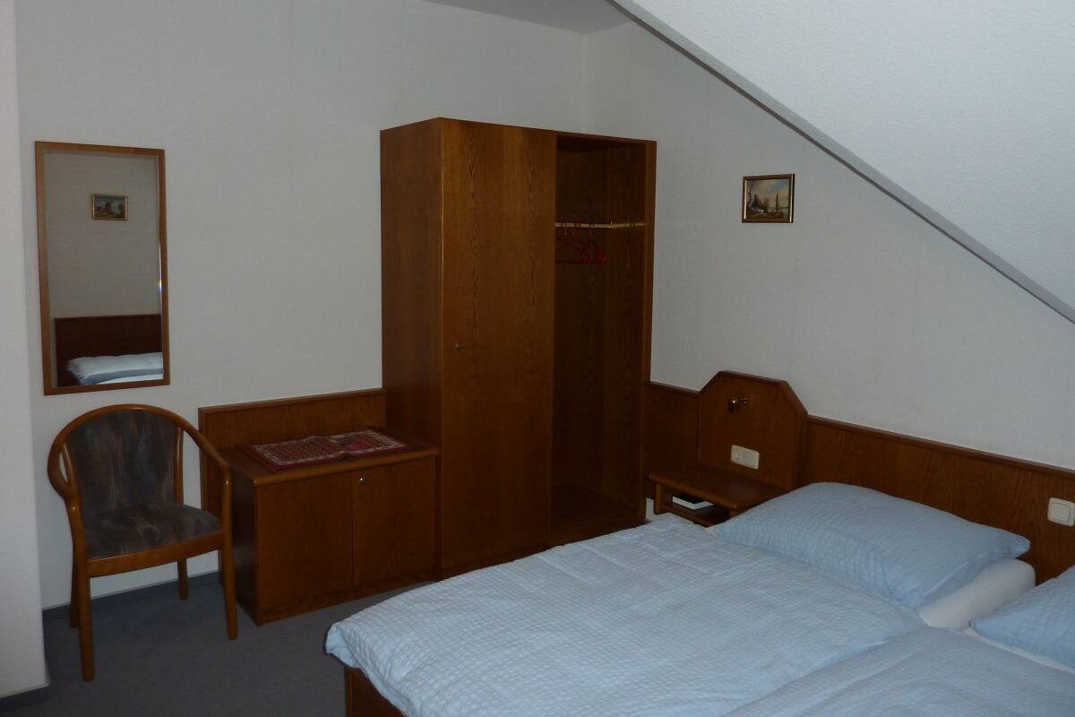 Roupa hipoalergénica, edredões de penas, secretária 
