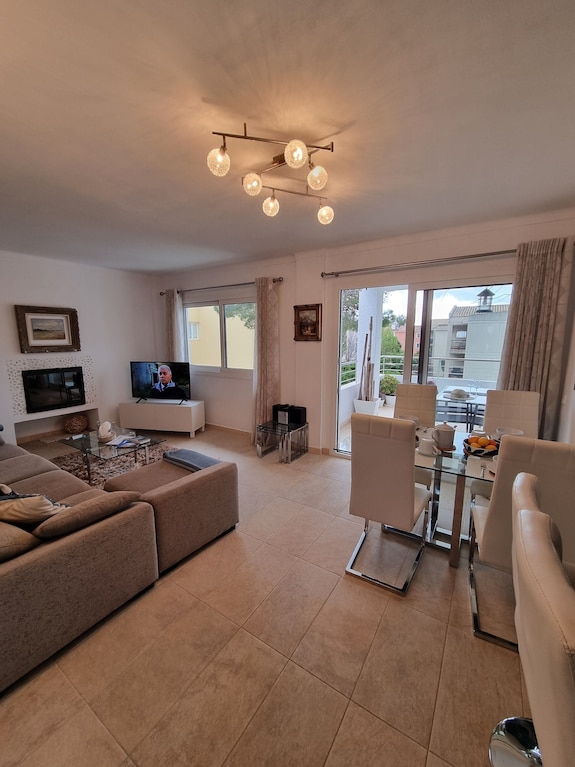 Fabelachtig Gerenoveerd, Dit Appartement Biedt Alles Wat U Nodig Heeft. - Port de Pollença