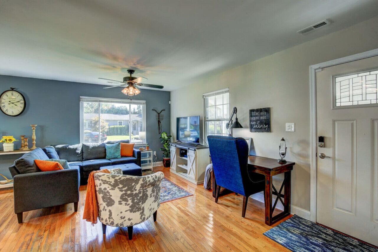 Cozy Cottage 3 Beds 2 Baths W/ Outdoor Grill! - Chesapeake Beach, MD